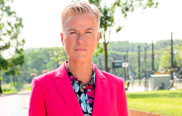 Ellie Lust: “Ik deed alsof ik wegmoest” - Redactie247